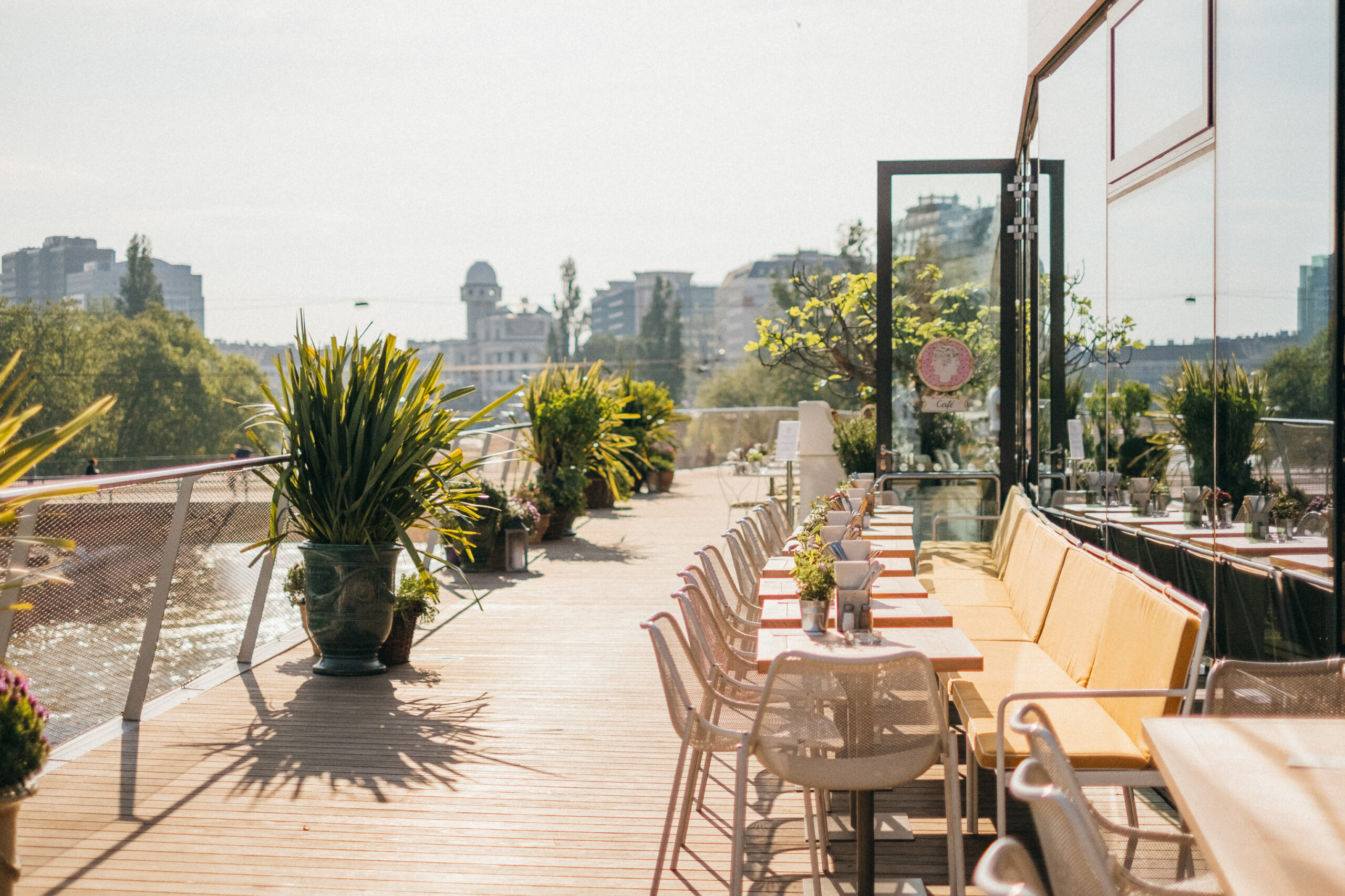 Café Restaurant Motto am Fluss Wien